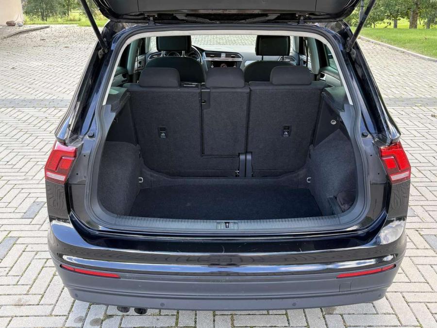 Melns Volkswagen Tiguan 2018 Kauņa, ar dzinēja tilpumu 1.97 L un nobraukumu 256 tūkst. km par 14299 €, foto 16 vietnē AUTOMOTO.COM.LV