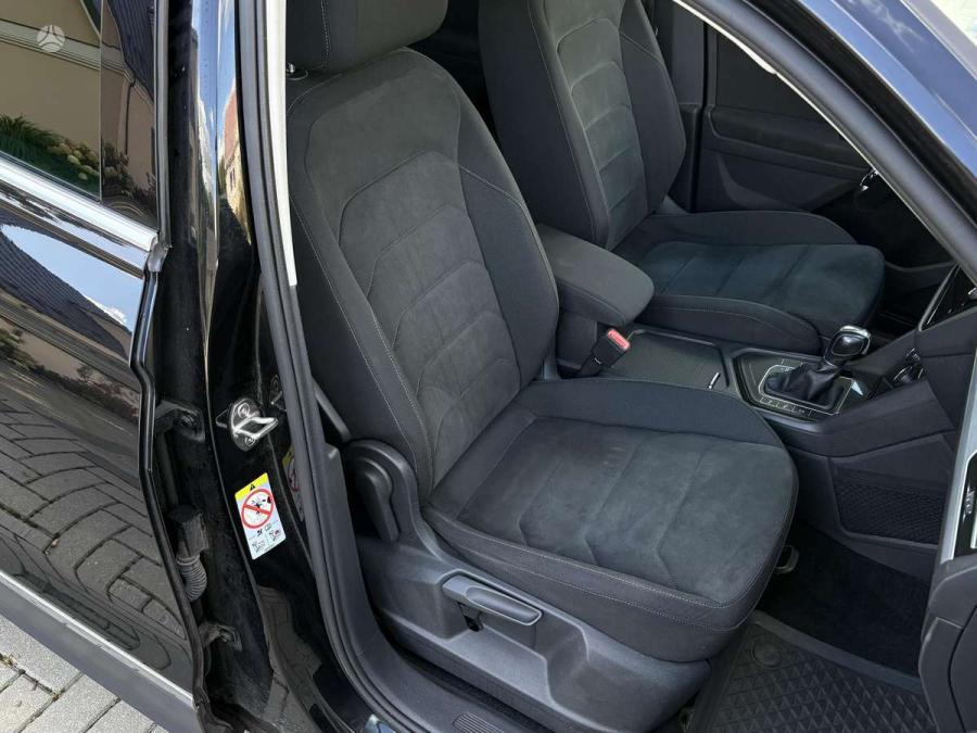 Melns Volkswagen Tiguan 2018 Kauņa, ar dzinēja tilpumu 1.97 L un nobraukumu 256 tūkst. km par 14299 €, foto 18 vietnē AUTOMOTO.COM.LV