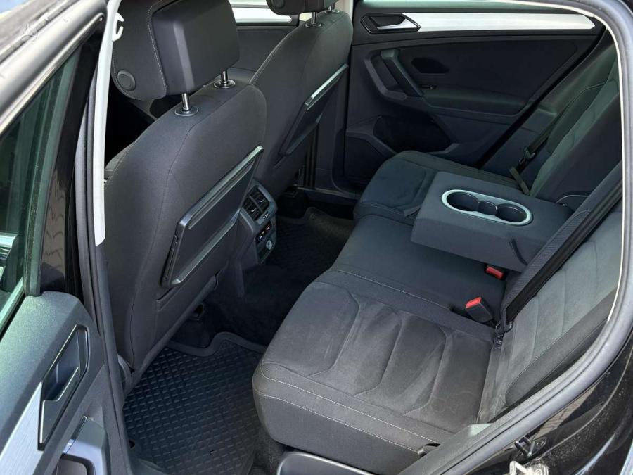 Melns Volkswagen Tiguan 2018 Kauņa, ar dzinēja tilpumu 1.97 L un nobraukumu 256 tūkst. km par 14299 €, foto 19 vietnē AUTOMOTO.COM.LV