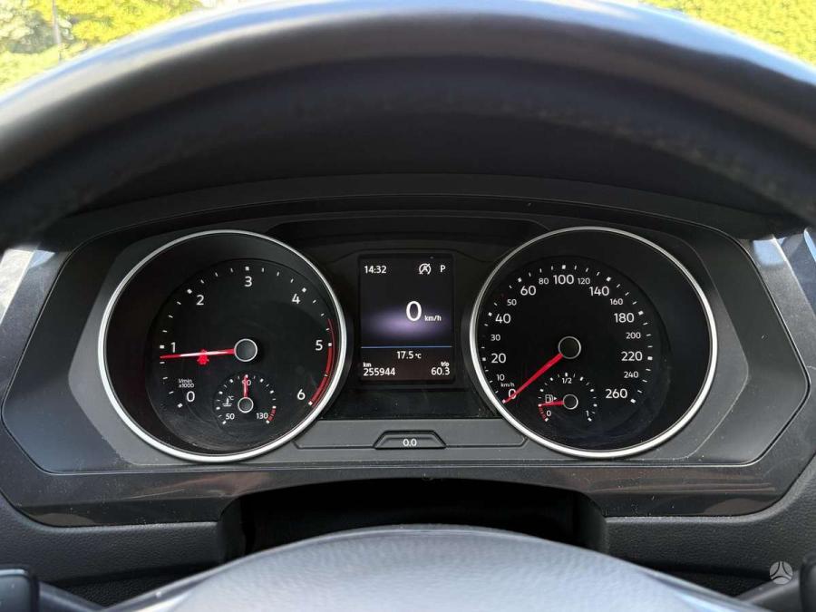 Melns Volkswagen Tiguan 2018 Kauņa, ar dzinēja tilpumu 1.97 L un nobraukumu 256 tūkst. km par 14299 €, foto 29 vietnē AUTOMOTO.COM.LV