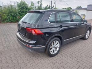Melns Volkswagen Tiguan 2019 Marijampole, ar dzinēja tilpumu 2.00 L un nobraukumu 104 tūkst. km par 18950 €, foto 6 vietnē AUTOMOTO.COM.LV