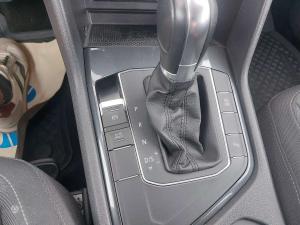 Melns Volkswagen Tiguan 2019 Marijampole, ar dzinēja tilpumu 2.00 L un nobraukumu 104 tūkst. km par 18950 €, foto 14 vietnē AUTOMOTO.COM.LV