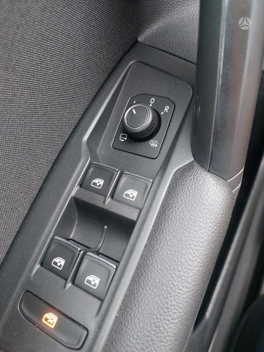 Melns Volkswagen Tiguan 2019 Marijampole, ar dzinēja tilpumu 2.00 L un nobraukumu 104 tūkst. km par 18950 €, foto 15 vietnē AUTOMOTO.COM.LV