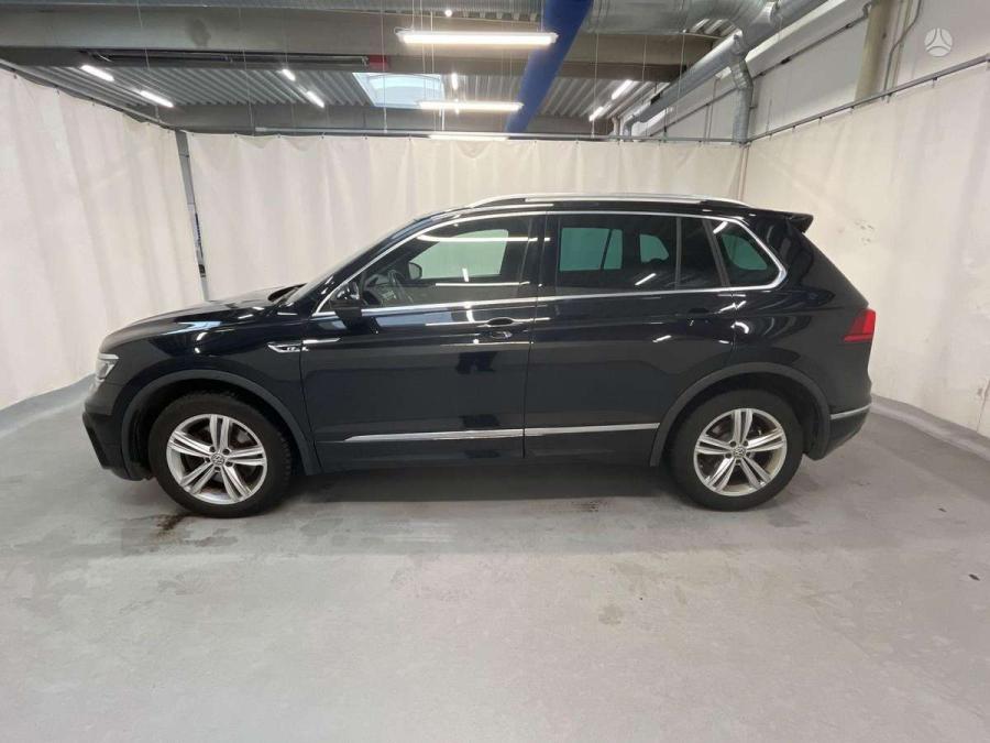 Melns Volkswagen Tiguan 2020 Kretinga, ar dzinēja tilpumu 2.00 L un nobraukumu 105 tūkst. km par 23800 €, foto 8 vietnē AUTOMOTO.COM.LV