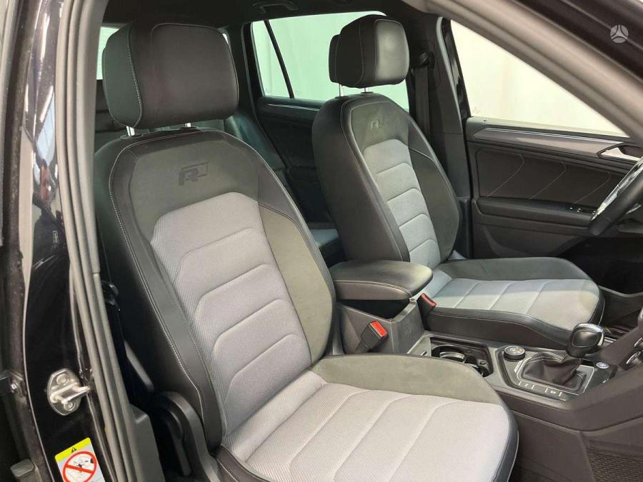 Melns Volkswagen Tiguan 2020 Kretinga, ar dzinēja tilpumu 2.00 L un nobraukumu 105 tūkst. km par 23800 €, foto 15 vietnē AUTOMOTO.COM.LV