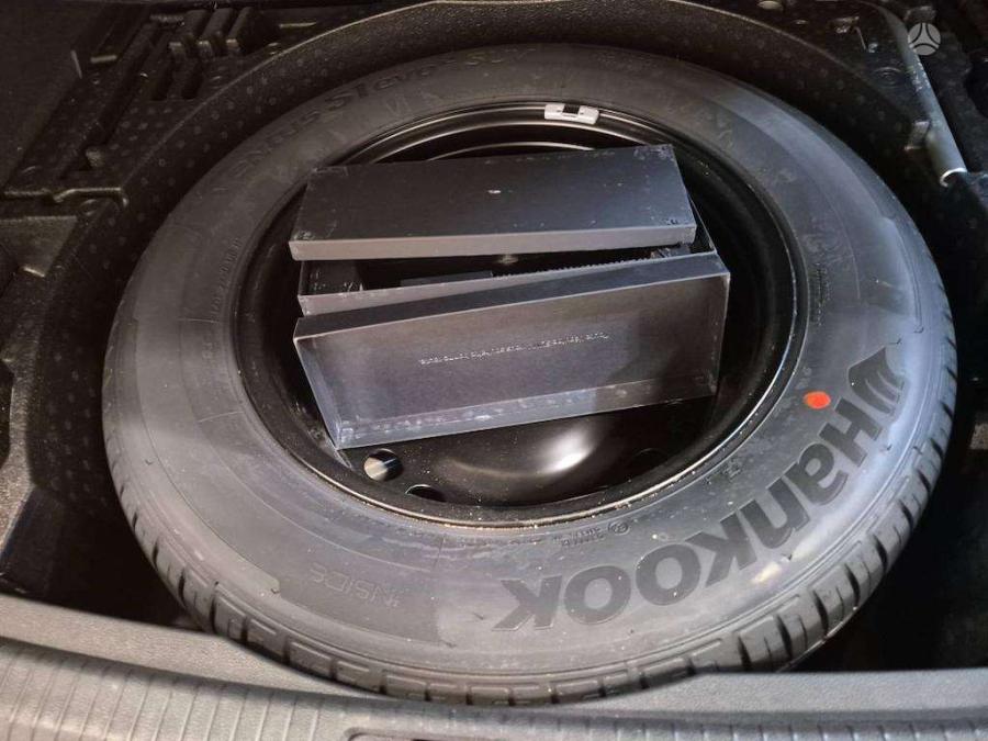 Melns Volkswagen Tiguan 2023 Viļņa, ar dzinēja tilpumu 0.00 L un nobraukumu 200 tūkst. km par 16819 €, foto 9 vietnē AUTOMOTO.COM.LV