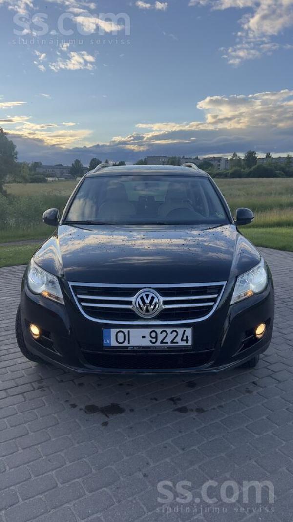 Melns Volkswagen Tiguan 2008 Rīga, ar dzinēja tilpumu 2.00 L un nobraukumu 132 tūkst. km par 6700 €, foto 4 vietnē AUTOMOTO.COM.LV