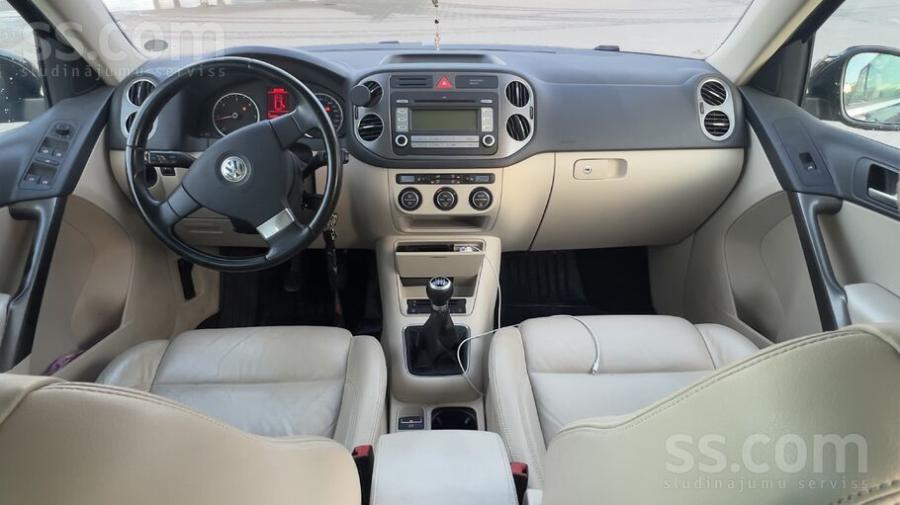 Melns Volkswagen Tiguan 2008 Rīga, ar dzinēja tilpumu 2.00 L un nobraukumu 132 tūkst. km par 6700 €, foto 5 vietnē AUTOMOTO.COM.LV