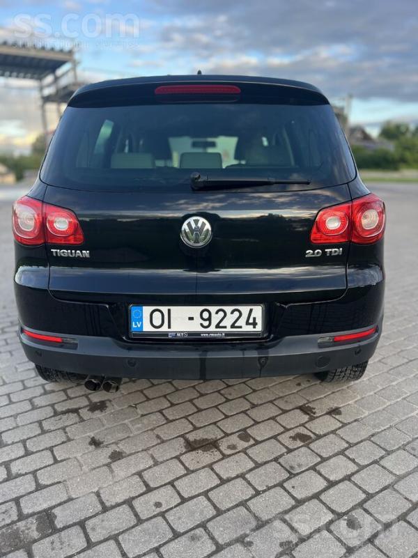 Melns Volkswagen Tiguan 2008 Rīga, ar dzinēja tilpumu 2.00 L un nobraukumu 132 tūkst. km par 6700 €, foto 7 vietnē AUTOMOTO.COM.LV
