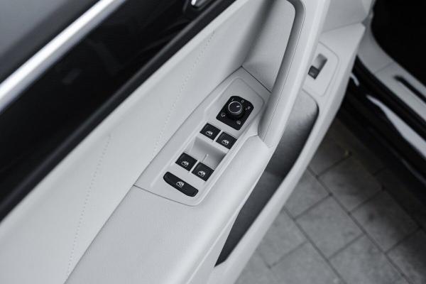 Melns Volkswagen Tiguan 2021 Mārupe, ar dzinēja tilpumu 1.50 L un nobraukumu 46 tūkst. km par 28200 €, foto 8 vietnē AUTOMOTO.COM.LV