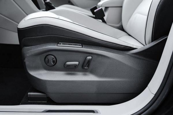 Melns Volkswagen Tiguan 2021 Mārupe, ar dzinēja tilpumu 1.50 L un nobraukumu 46 tūkst. km par 28200 €, foto 10 vietnē AUTOMOTO.COM.LV