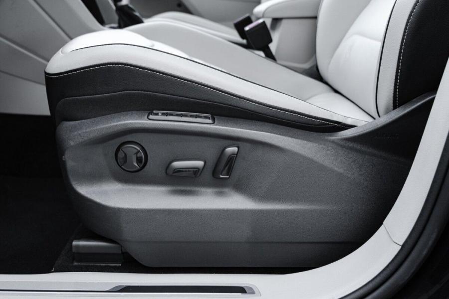 Melns Volkswagen Tiguan 2021 Mārupe, ar dzinēja tilpumu 1.50 L un nobraukumu 46 tūkst. km par 28200 €, foto 11 vietnē AUTOMOTO.COM.LV