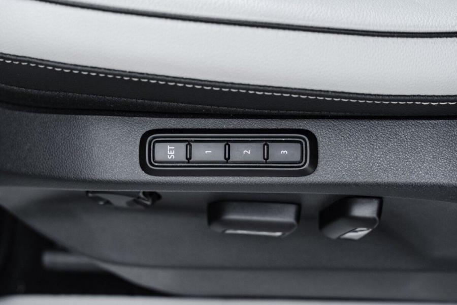 Melns Volkswagen Tiguan 2021 Mārupe, ar dzinēja tilpumu 1.50 L un nobraukumu 46 tūkst. km par 28200 €, foto 12 vietnē AUTOMOTO.COM.LV