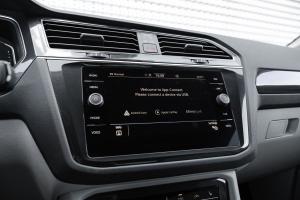 Melns Volkswagen Tiguan 2021 Mārupe, ar dzinēja tilpumu 1.50 L un nobraukumu 46 tūkst. km par 28200 €, foto 22 vietnē AUTOMOTO.COM.LV
