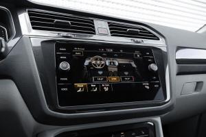 Melns Volkswagen Tiguan 2021 Mārupe, ar dzinēja tilpumu 1.50 L un nobraukumu 46 tūkst. km par 28200 €, foto 24 vietnē AUTOMOTO.COM.LV