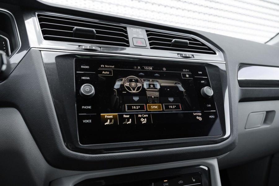 Melns Volkswagen Tiguan 2021 Mārupe, ar dzinēja tilpumu 1.50 L un nobraukumu 46 tūkst. km par 28200 €, foto 24 vietnē AUTOMOTO.COM.LV