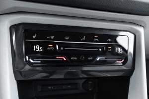 Melns Volkswagen Tiguan 2021 Mārupe, ar dzinēja tilpumu 1.50 L un nobraukumu 46 tūkst. km par 28200 €, foto 25 vietnē AUTOMOTO.COM.LV