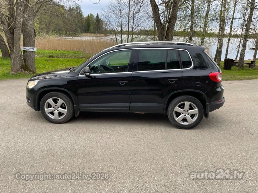 Black Volkswagen Tiguan 2008 in Otepaa, with an engine capacity of 2.00 L and mileage of 327 thousand km for 5500 €, photo 8 on AUTOMOTO.COM.LV