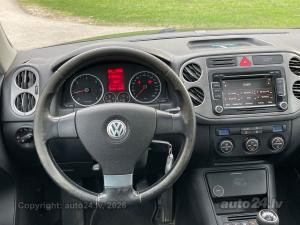 Black Volkswagen Tiguan 2008 in Otepaa, with an engine capacity of 2.00 L and mileage of 327 thousand km for 5500 €, photo 9 on AUTOMOTO.COM.LV