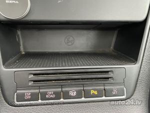 Black Volkswagen Tiguan 2008 in Otepaa, with an engine capacity of 2.00 L and mileage of 327 thousand km for 5500 €, photo 12 on AUTOMOTO.COM.LV