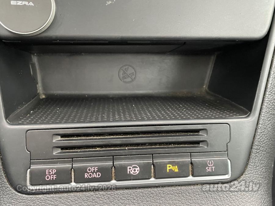 Black Volkswagen Tiguan 2008 in Otepaa, with an engine capacity of 2.00 L and mileage of 327 thousand km for 5500 €, photo 12 on AUTOMOTO.COM.LV