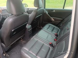 Black Volkswagen Tiguan 2008 in Tallinn, with an engine capacity of 2.00 L and mileage of 283 thousand km for 3699 €, photo 12 on AUTOMOTO.COM.LV