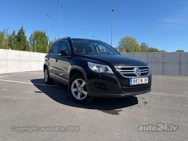 Black Volkswagen Tiguan 2008 in Tallinn, with an engine capacity of 2.00 L and mileage of 283 thousand km for 3690 €, photo 2 on AUTOMOTO.COM.LV