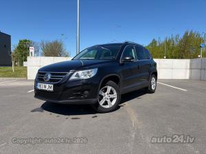 Melns Volkswagen Tiguan 2008 Tallina, ar dzinēja tilpumu 2.00 L un nobraukumu 283 tūkst. km par 3699 €, foto 3 vietnē AUTOMOTO.COM.LV
