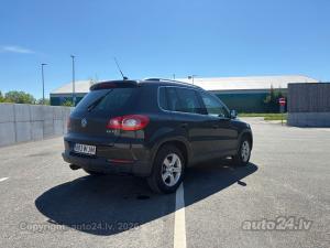 Melns Volkswagen Tiguan 2008 Tallina, ar dzinēja tilpumu 2.00 L un nobraukumu 283 tūkst. km par 3699 €, foto 5 vietnē AUTOMOTO.COM.LV