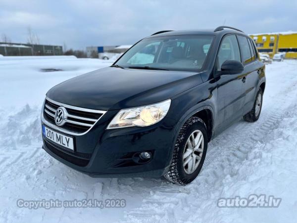 Melns Volkswagen Tiguan 2009 Tallina, ar dzinēja tilpumu 2.00 L un nobraukumu 209 tūkst. km par 4900 €, foto 1 vietnē AUTOMOTO.COM.LV