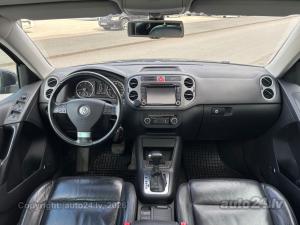 Melns Volkswagen Tiguan 2009 Tallina, ar dzinēja tilpumu 2.00 L un nobraukumu 297 tūkst. km par 3699 €, foto 9 vietnē AUTOMOTO.COM.LV