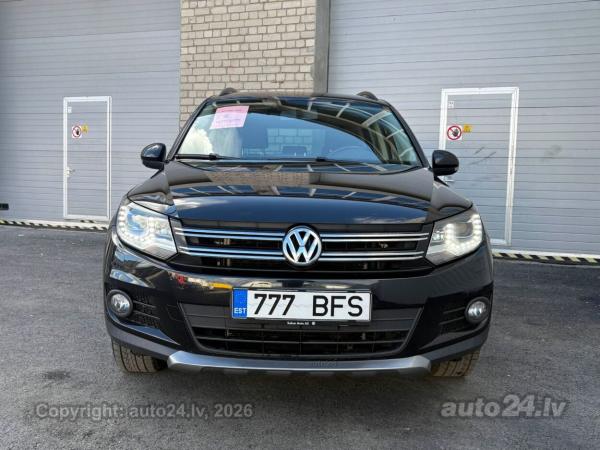 Black Volkswagen Tiguan 2011 in Paide, with an engine capacity of 1.40 L and mileage of 219 thousand km for 6500 €, photo 2 on AUTOMOTO.COM.LV