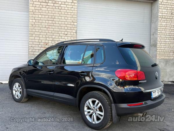 Black Volkswagen Tiguan 2011 in Paide, with an engine capacity of 1.40 L and mileage of 219 thousand km for 6500 €, photo 8 on AUTOMOTO.COM.LV