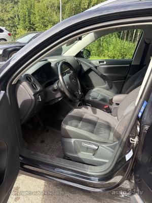 Melns Volkswagen Tiguan 2012 Tallina, ar dzinēja tilpumu 1.40 L un nobraukumu 124 tūkst. km par 7500 €, foto 5 vietnē AUTOMOTO.COM.LV
