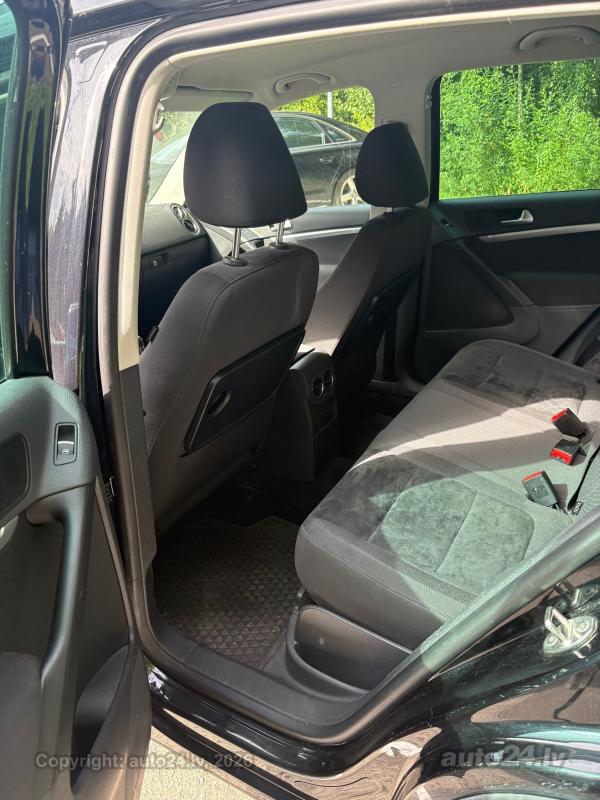 Melns Volkswagen Tiguan 2012 Tallina, ar dzinēja tilpumu 1.40 L un nobraukumu 124 tūkst. km par 7500 €, foto 5 vietnē AUTOMOTO.COM.LV