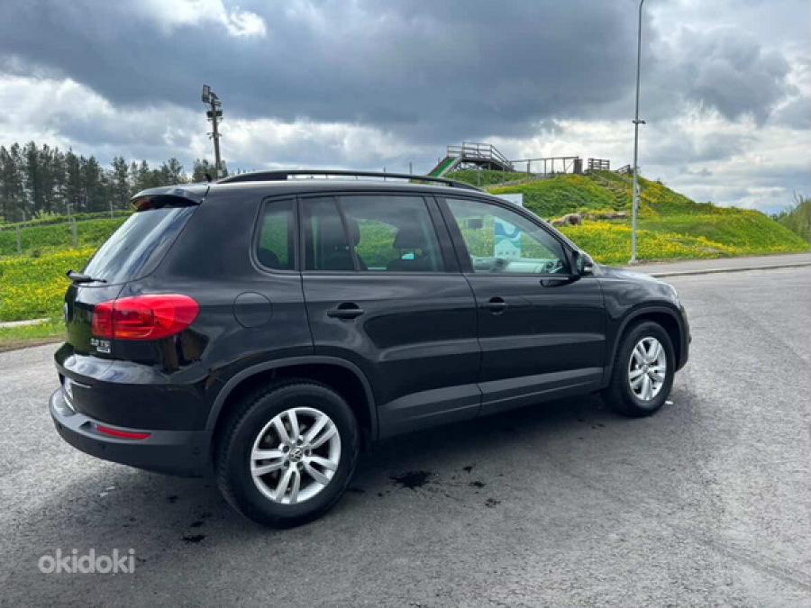 Melns Volkswagen Tiguan 2014 Narva, ar dzinēja tilpumu 1.40 L un nobraukumu 191 tūkst. km par 6500 €, foto 5 vietnē AUTOMOTO.COM.LV