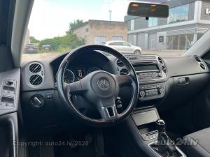 Melns Volkswagen Tiguan 2014 Narva, ar dzinēja tilpumu 1.40 L un nobraukumu 191 tūkst. km par 6499 €, foto 15 vietnē AUTOMOTO.COM.LV