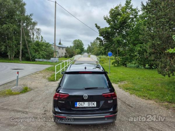 Black Volkswagen Tiguan 2016 in Keila, with an engine capacity of 2.00 L and mileage of 192 thousand km for 14800 €, photo 4 on AUTOMOTO.COM.LV