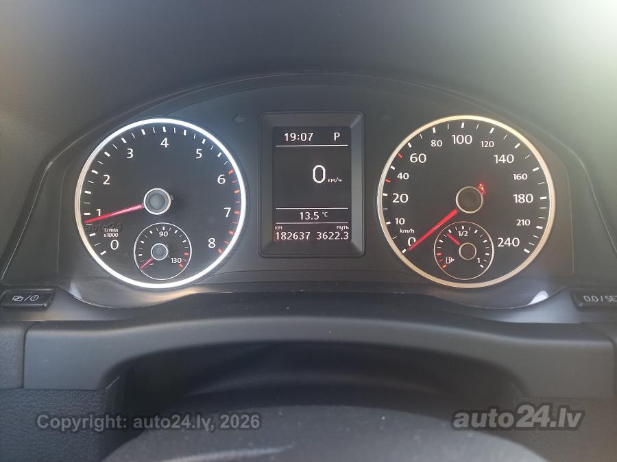 Melns Volkswagen Tiguan 2016 Saue, ar dzinēja tilpumu 1.40 L un nobraukumu 183 tūkst. km par 8500 €, foto 11 vietnē AUTOMOTO.COM.LV
