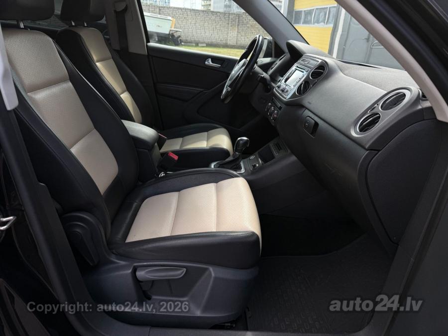 Melns Volkswagen Tiguan 2016 Tallina, ar dzinēja tilpumu 2.00 L un nobraukumu 275 tūkst. km par 7490 €, foto 10 vietnē AUTOMOTO.COM.LV