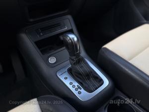 Melns Volkswagen Tiguan 2016 Tallina, ar dzinēja tilpumu 2.00 L un nobraukumu 275 tūkst. km par 7490 €, foto 14 vietnē AUTOMOTO.COM.LV