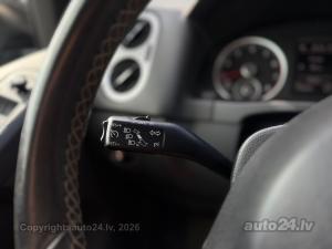 Melns Volkswagen Tiguan 2016 Tallina, ar dzinēja tilpumu 2.00 L un nobraukumu 275 tūkst. km par 7490 €, foto 17 vietnē AUTOMOTO.COM.LV