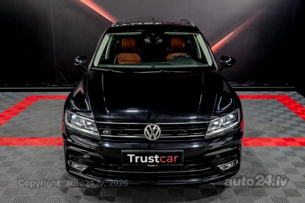 Melns Volkswagen Tiguan 2016 Pērnava, ar dzinēja tilpumu 2.00 L un nobraukumu 175 tūkst. km par 17990 €, foto 3 vietnē AUTOMOTO.COM.LV
