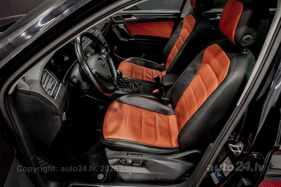 Black Volkswagen Tiguan 2016 in Parnu, with an engine capacity of 2.00 L and mileage of 175 thousand km for 17990 €, photo 13 on AUTOMOTO.COM.LV