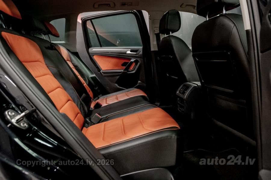 Black Volkswagen Tiguan 2016 in Parnu, with an engine capacity of 2.00 L and mileage of 175 thousand km for 17990 €, photo 16 on AUTOMOTO.COM.LV