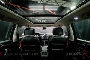 Black Volkswagen Tiguan 2016 in Parnu, with an engine capacity of 2.00 L and mileage of 175 thousand km for 17990 €, photo 21 on AUTOMOTO.COM.LV