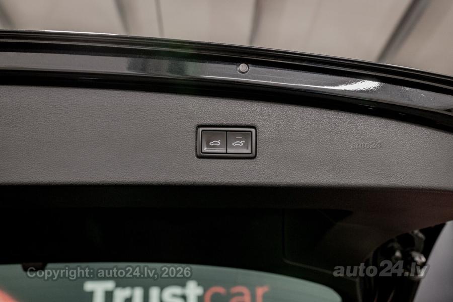 Black Volkswagen Tiguan 2016 in Parnu, with an engine capacity of 2.00 L and mileage of 175 thousand km for 17990 €, photo 22 on AUTOMOTO.COM.LV