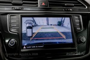 Black Volkswagen Tiguan 2016 in Parnu, with an engine capacity of 2.00 L and mileage of 175 thousand km for 17990 €, photo 30 on AUTOMOTO.COM.LV