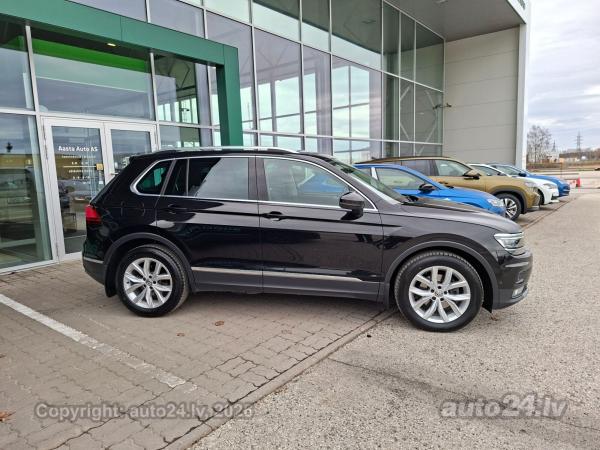 Black Volkswagen Tiguan 2017 in Tartu, with an engine capacity of 2.00 L and mileage of 124 thousand km for 20900 €, photo 2 on AUTOMOTO.COM.LV