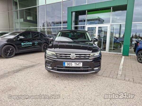 Black Volkswagen Tiguan 2017 in Tartu, with an engine capacity of 2.00 L and mileage of 124 thousand km for 20900 €, photo 4 on AUTOMOTO.COM.LV